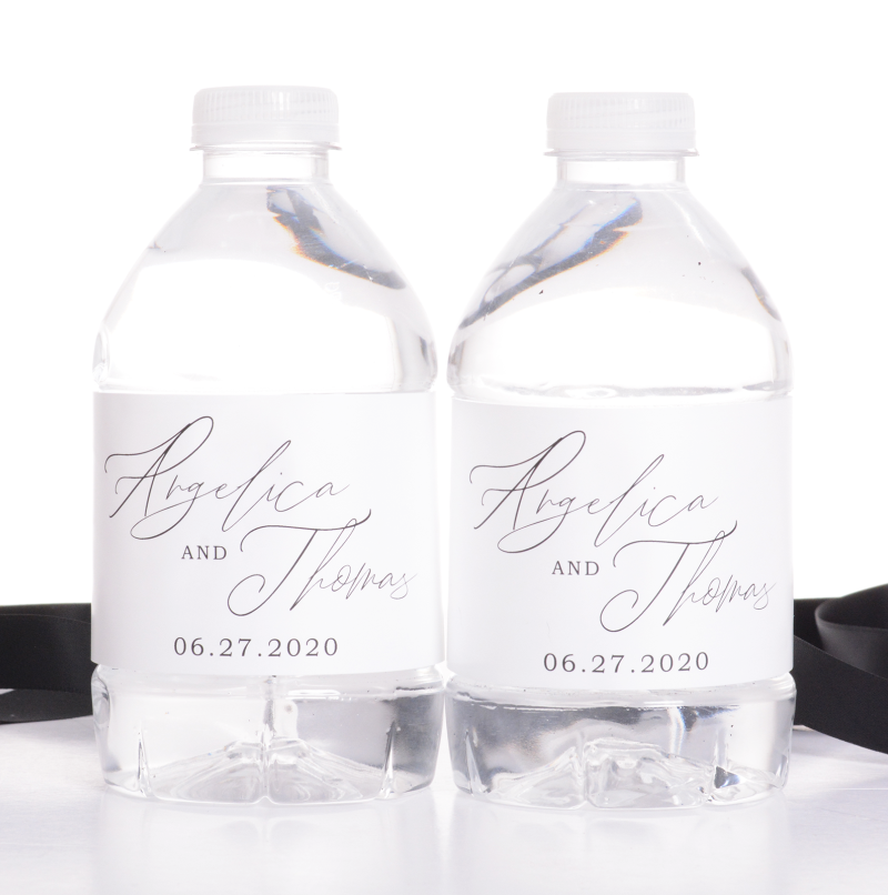 Waterproof wedding water bottle labels | Beachweddingtips.com